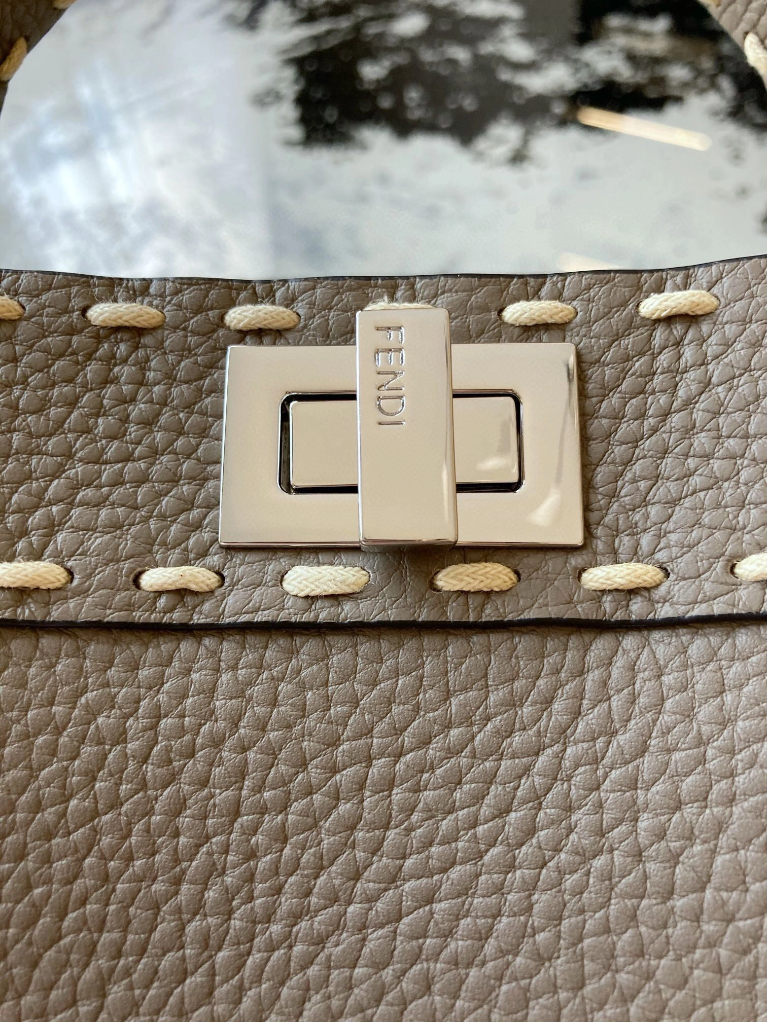 Top mirror Fendi Peekaboo Bags