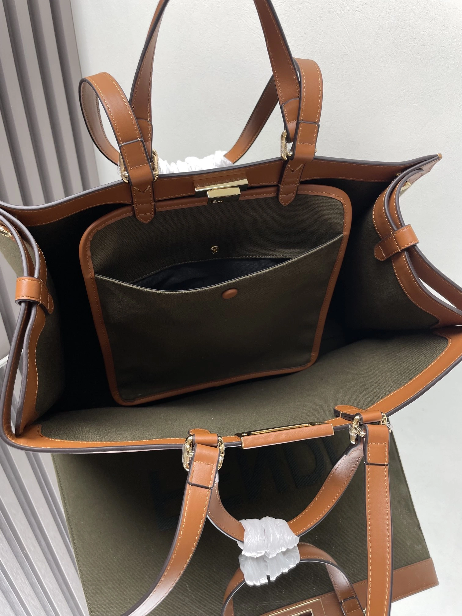 Economical Fendi Peekaboo Bags