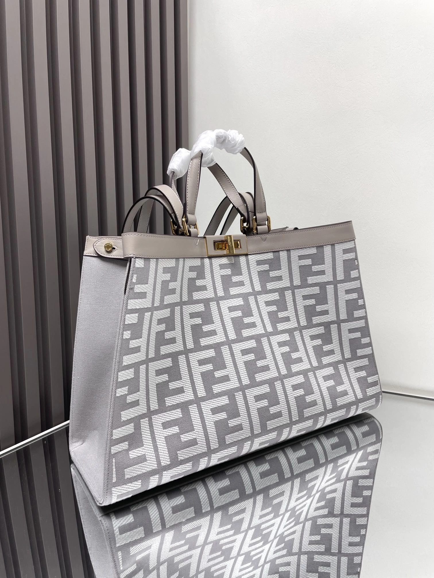 Precise copy Fendi Peekaboo Bags