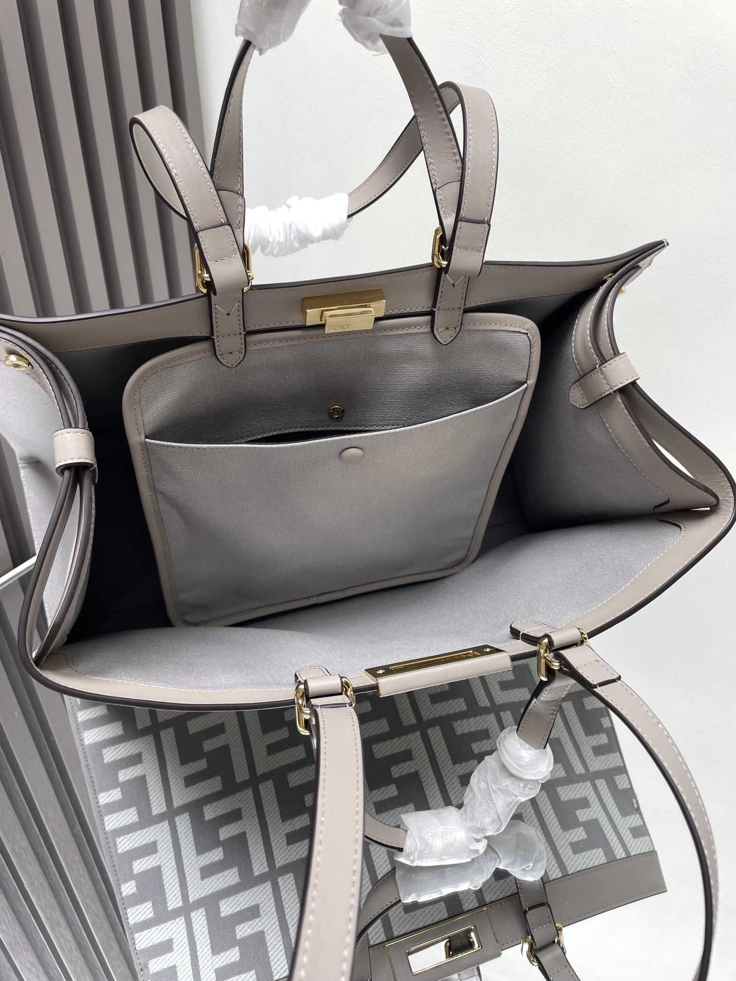 Precise copy Fendi Peekaboo Bags
