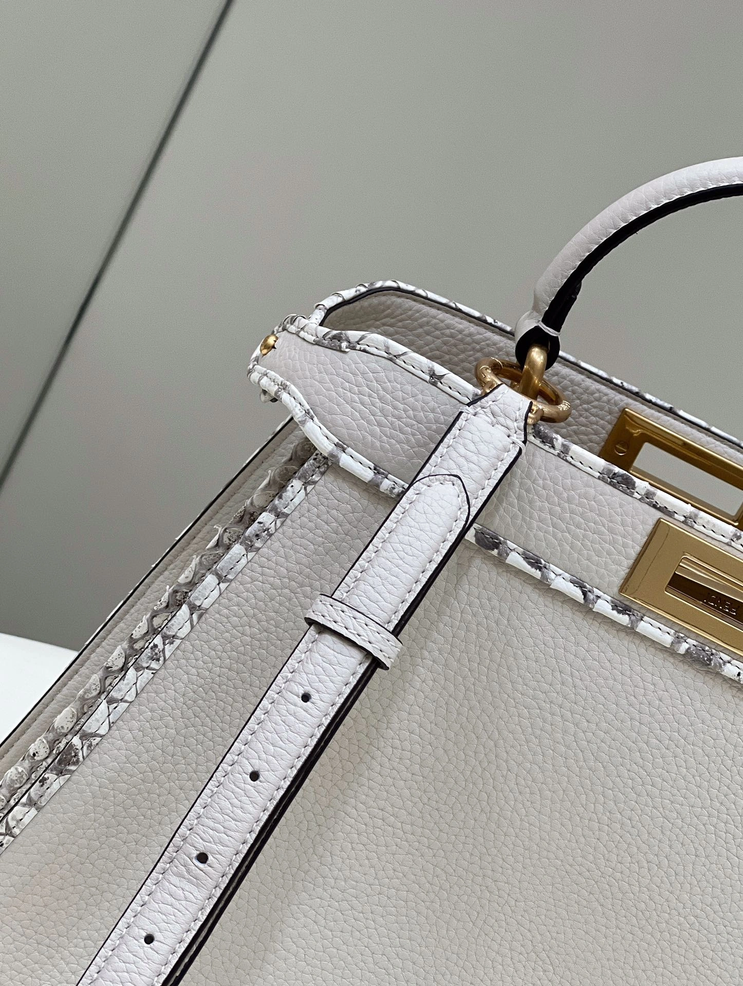 Bargain Fendi Peekaboo Bags