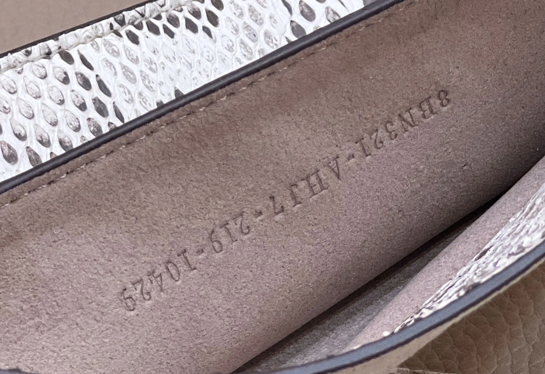 Bargain Fendi Peekaboo Bags