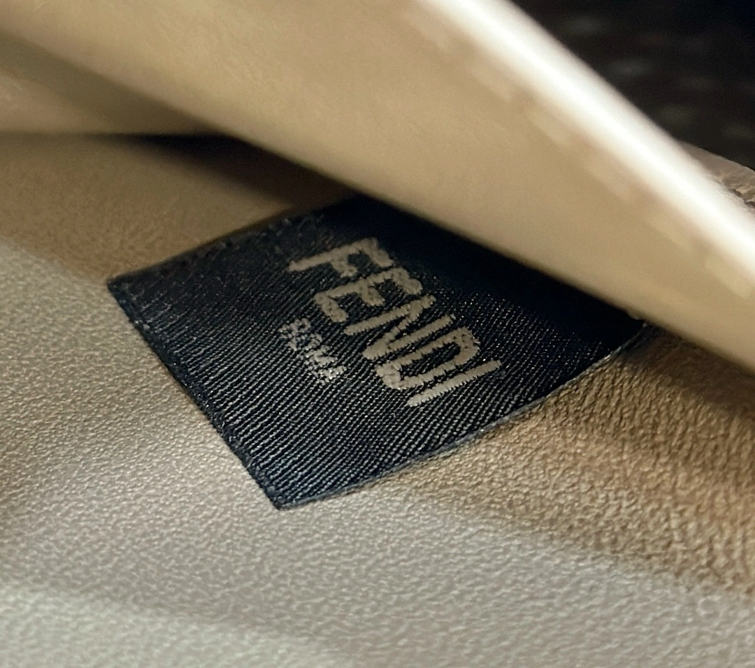 Bargain Fendi Peekaboo Bags