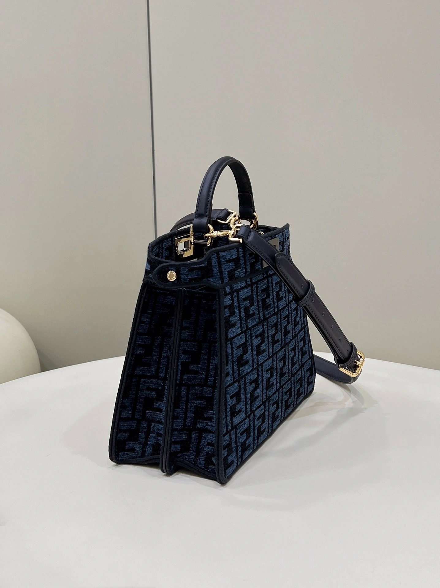 Perfect replica Fendi Peekaboo Bags