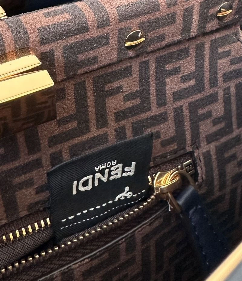 Top match Fendi Peekaboo Bags