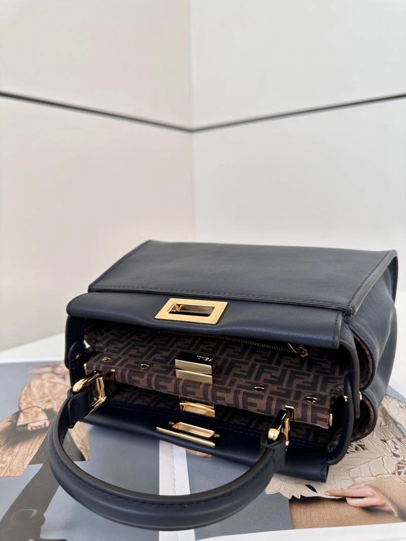 Top match Fendi Peekaboo Bags