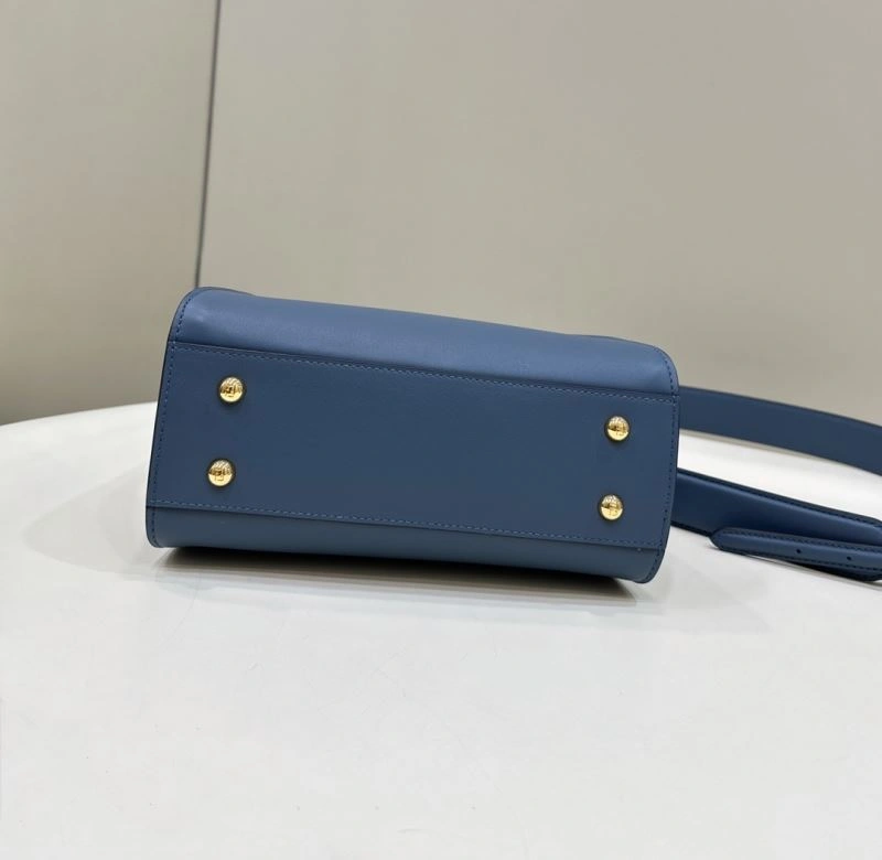 Top match Fendi Peekaboo Bags