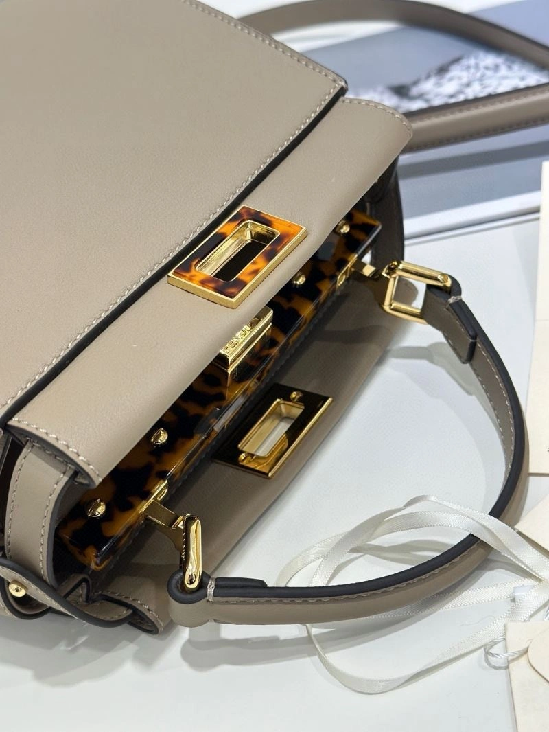 Accurate model Fendi Peekaboo Bags