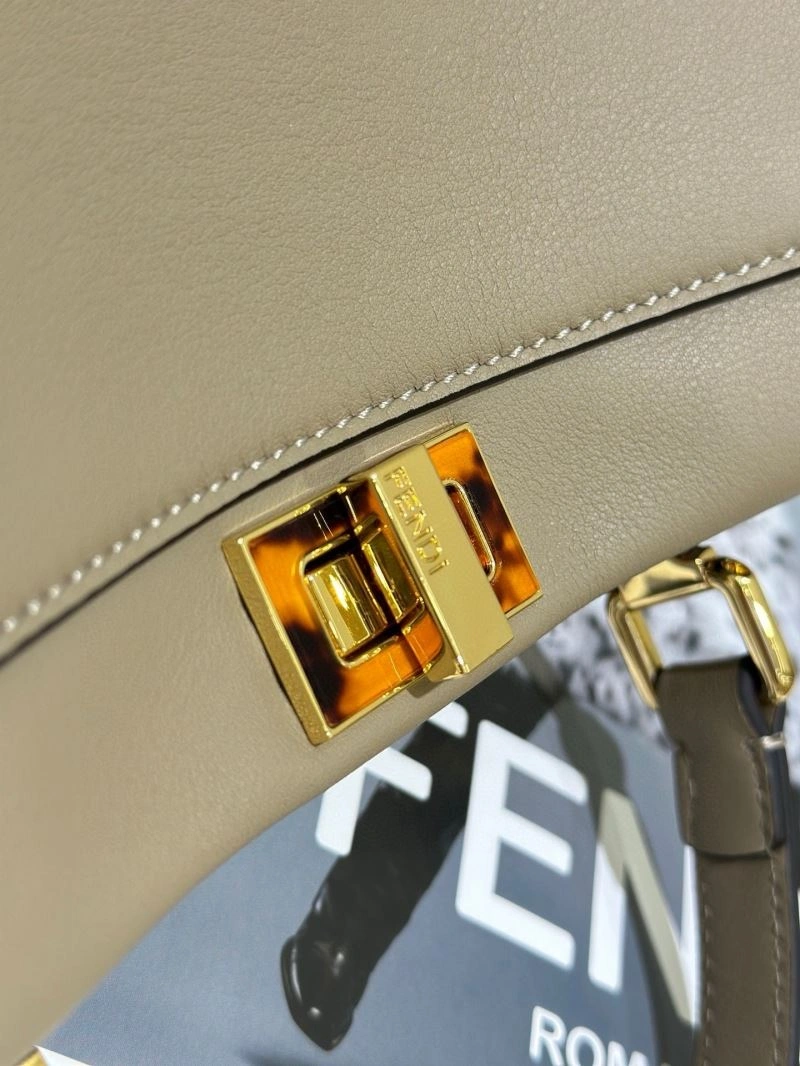 Accurate model Fendi Peekaboo Bags