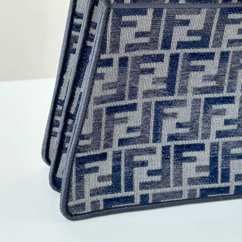 Inexpensive Fendi Peekaboo Bags