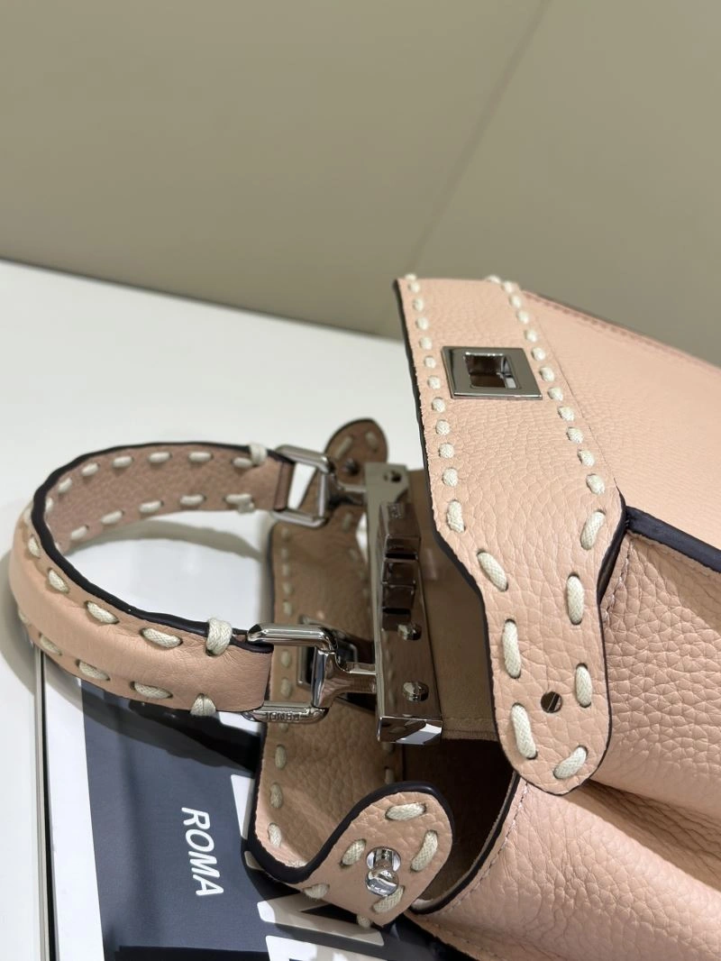 Accurate model Fendi Peekaboo Bags