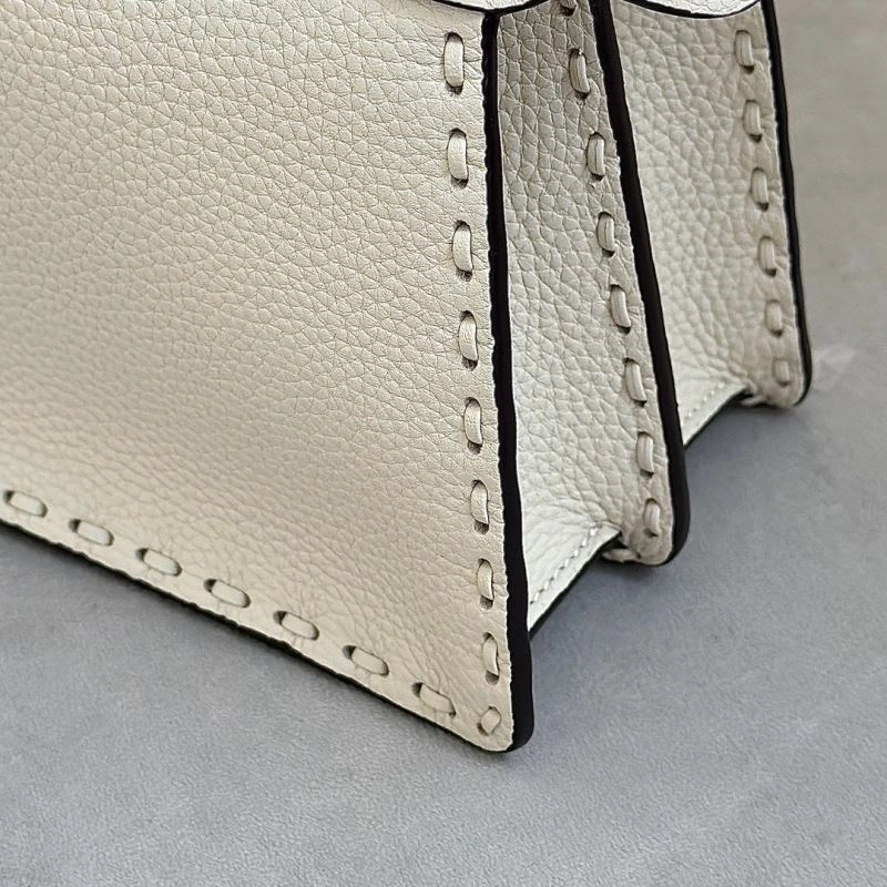 1:1 copy Fendi Peekaboo Bags