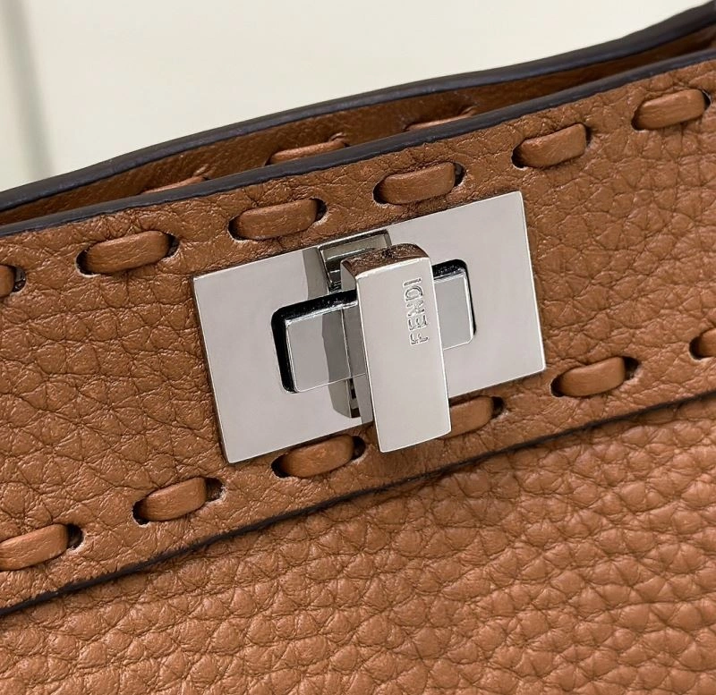 Top mirror Fendi Peekaboo Bags
