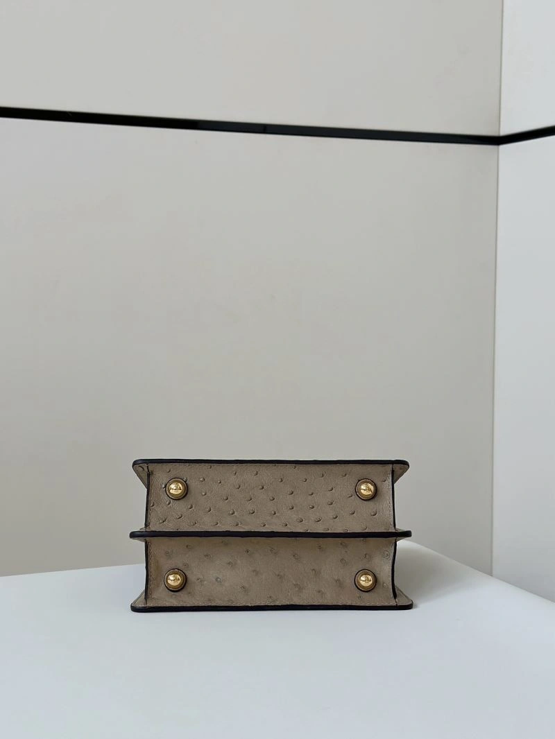 Top mirror Fendi Peekaboo Bags