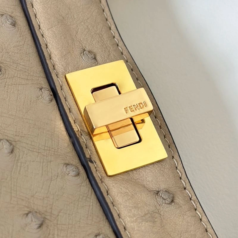 Top mirror Fendi Peekaboo Bags