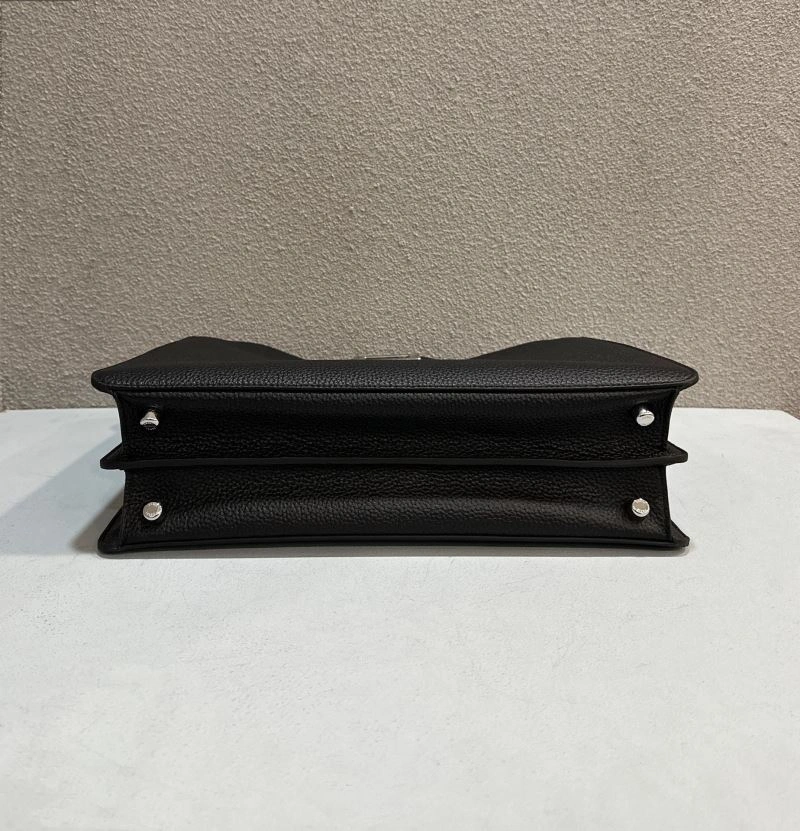 Low-cost Fendi Peekaboo Bags
