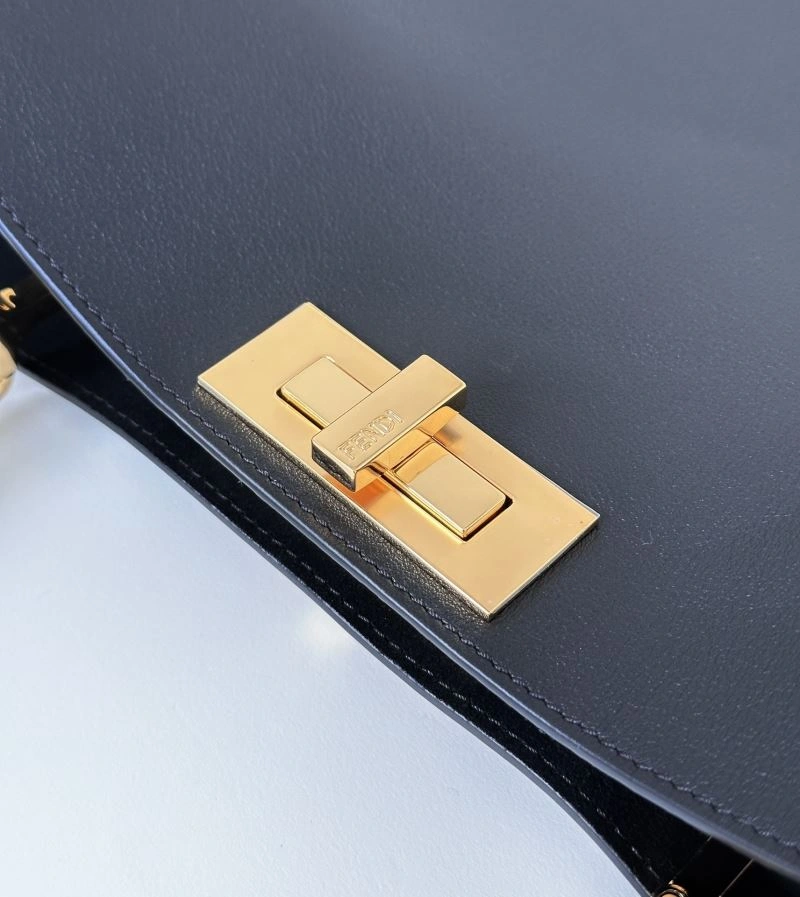 Top match Fendi Peekaboo Bags