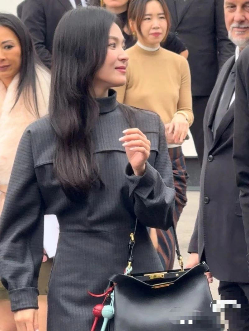 Top match Fendi Peekaboo Bags