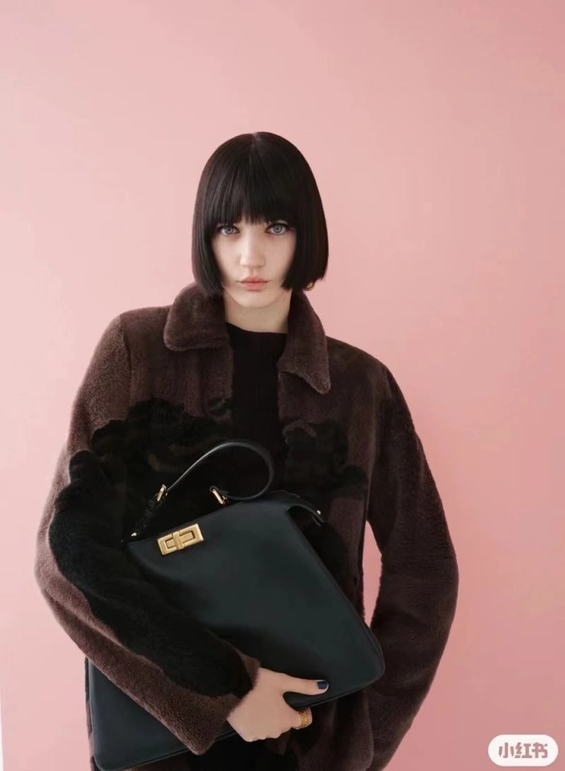 Top match Fendi Peekaboo Bags