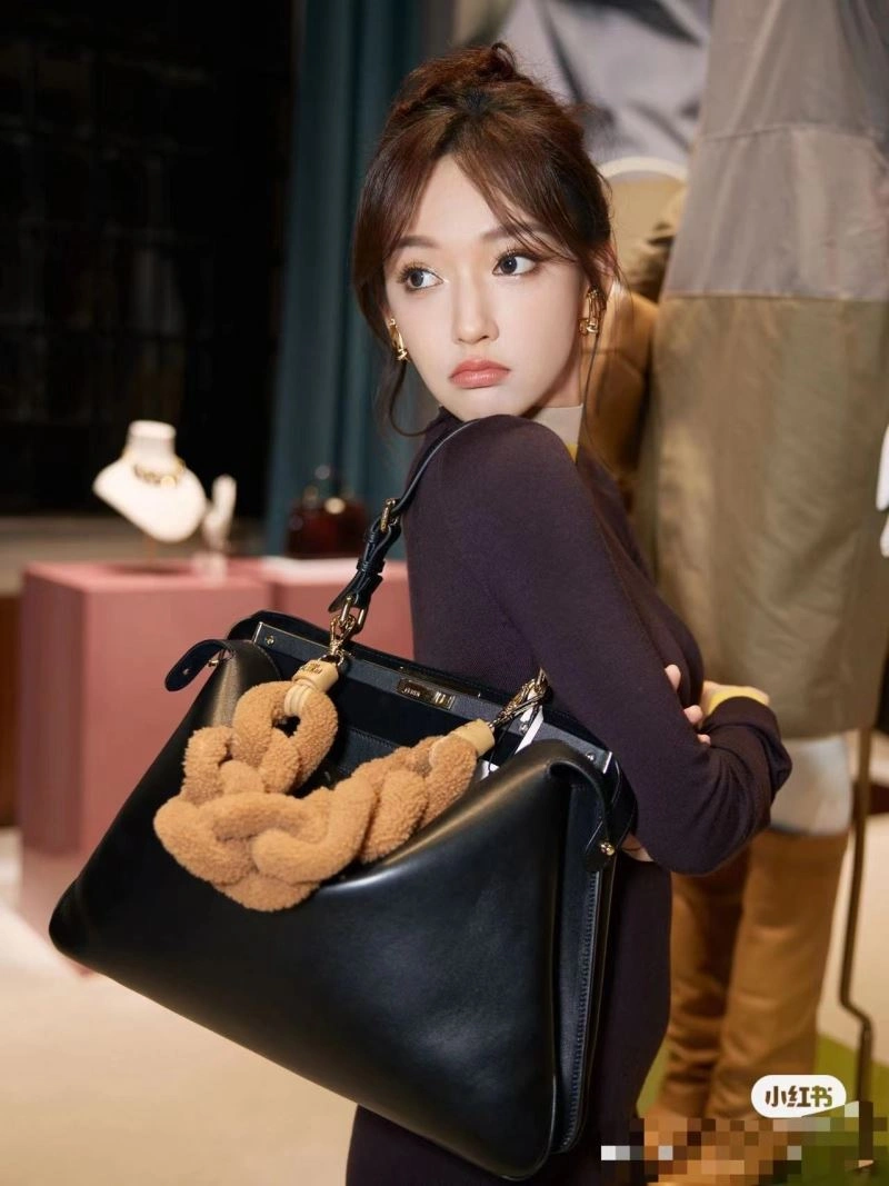 Top match Fendi Peekaboo Bags
