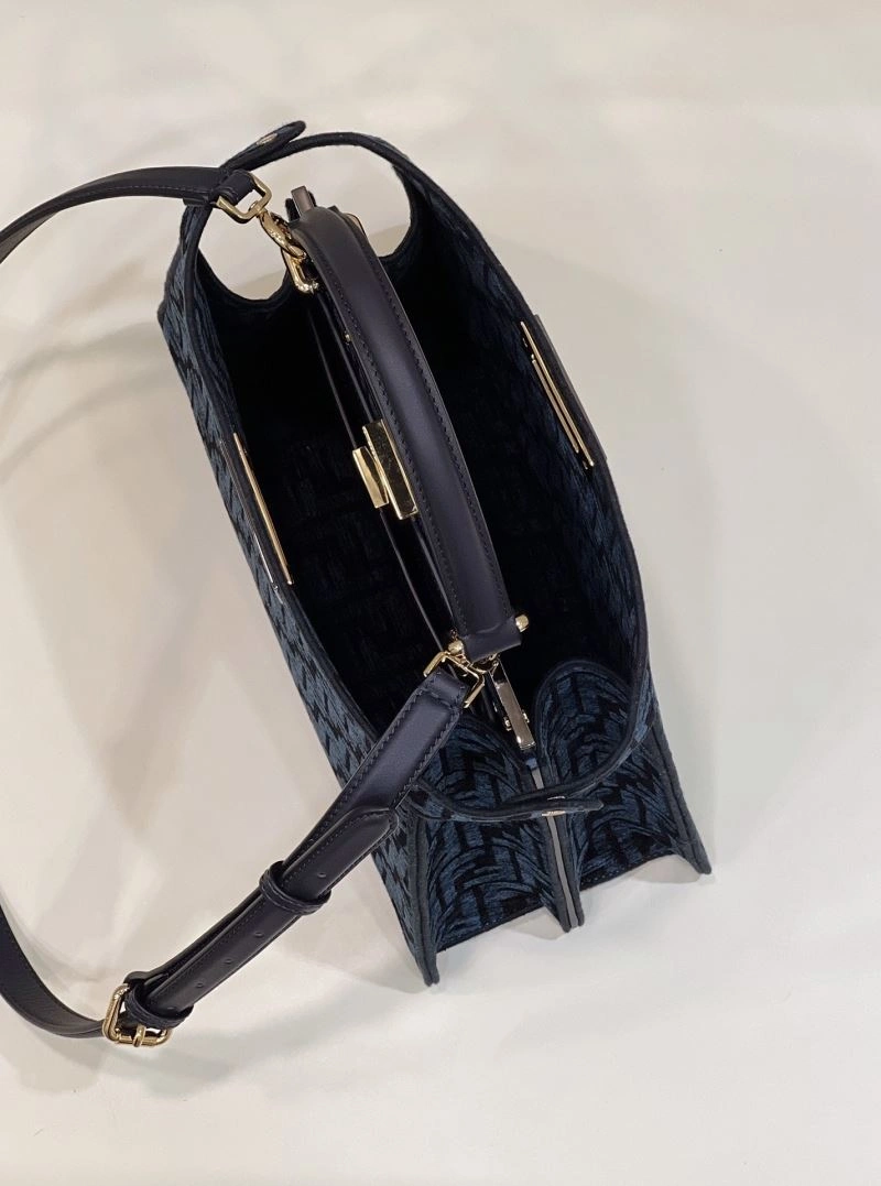 Top mirror Fendi Peekaboo Bags