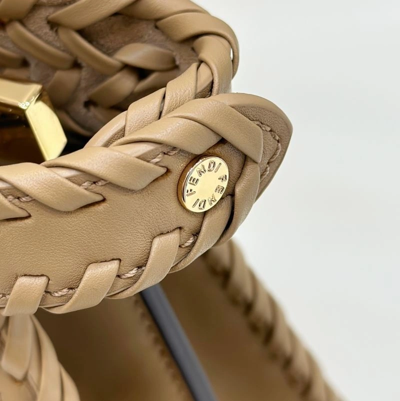 Top match Fendi Peekaboo Bags