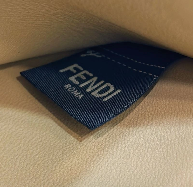 Top match Fendi Peekaboo Bags