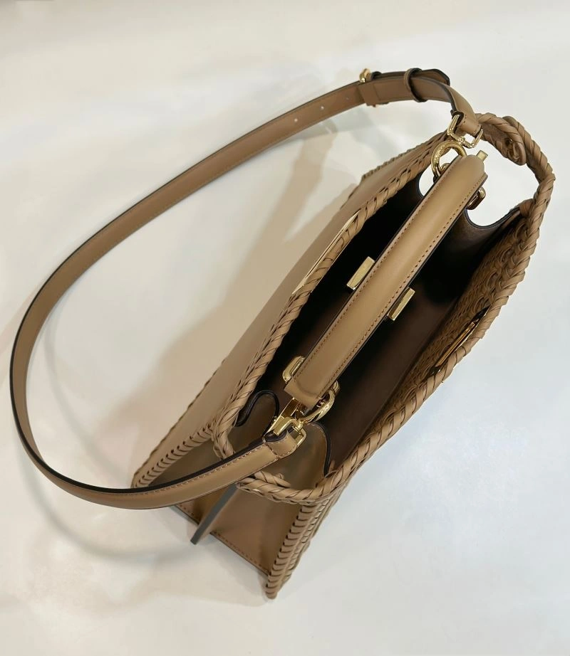 Top match Fendi Peekaboo Bags