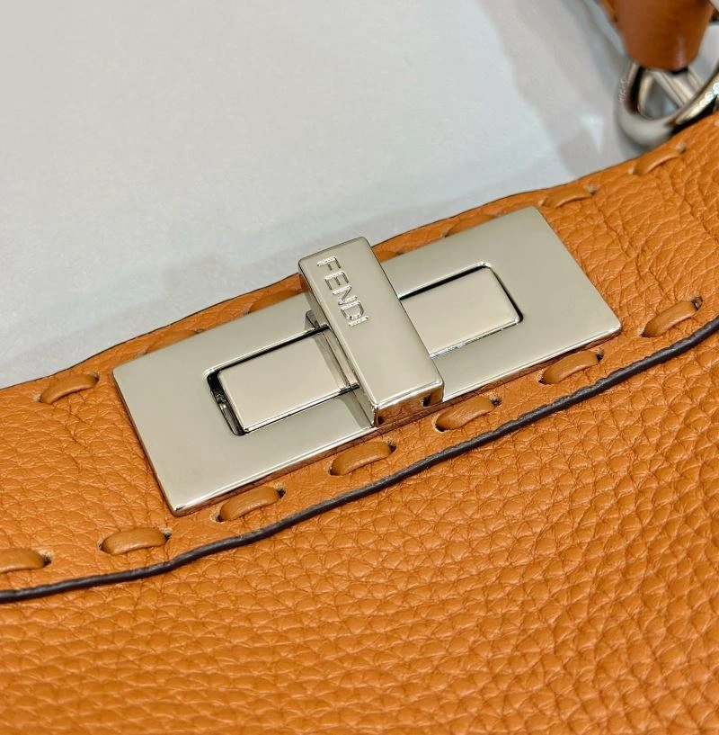 Accurate model Fendi Peekaboo Bags