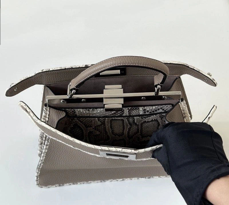 Accurate model Fendi Peekaboo Bags