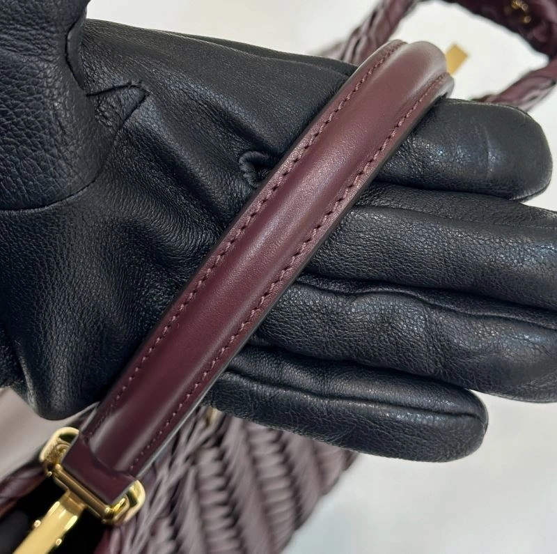 Low-cost Fendi Peekaboo Bags