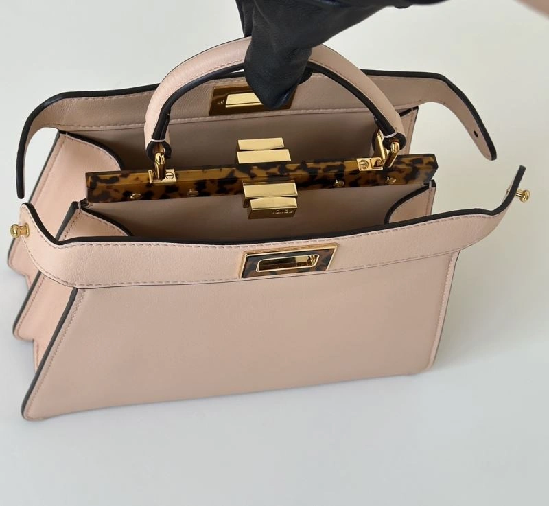 Accurate model Fendi Peekaboo Bags