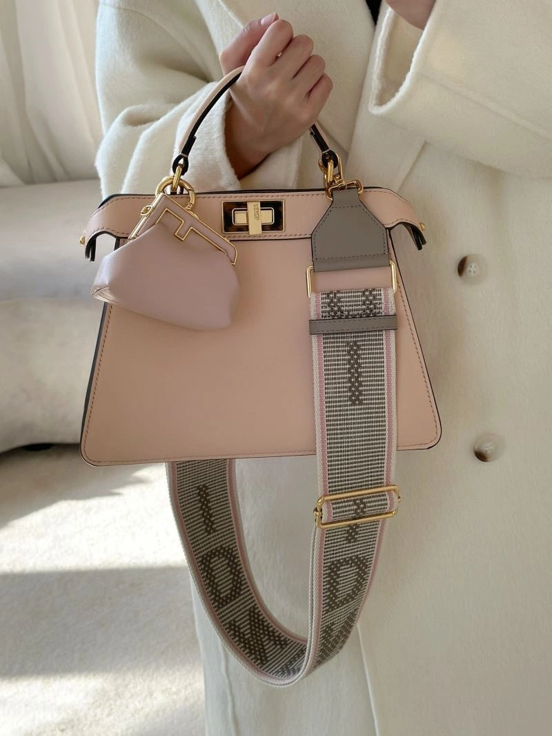 Accurate model Fendi Peekaboo Bags
