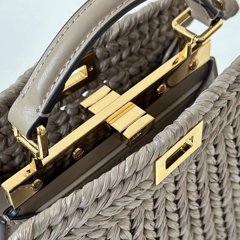 Top mirror Fendi Peekaboo Bags