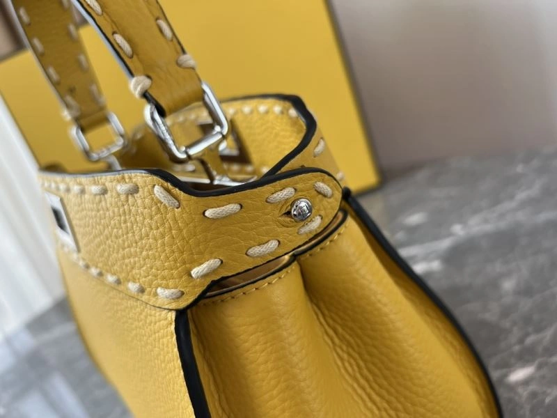 Top match Fendi Peekaboo Bags