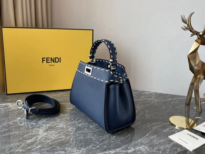 Accurate model Fendi Peekaboo Bags