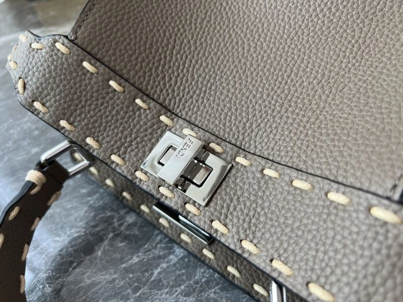 Top mirror Fendi Peekaboo Bags