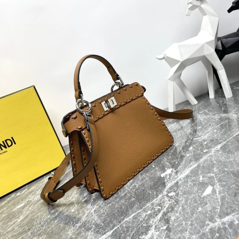 Top match Fendi Peekaboo Bags