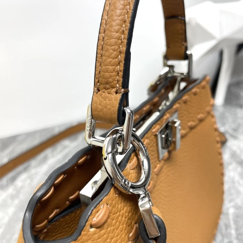 Top match Fendi Peekaboo Bags