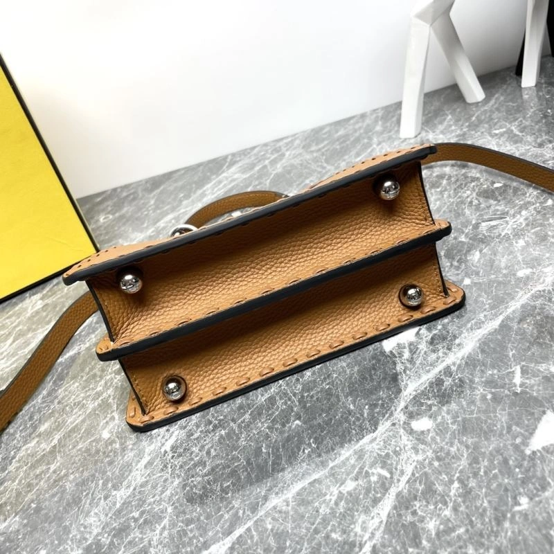 Top match Fendi Peekaboo Bags