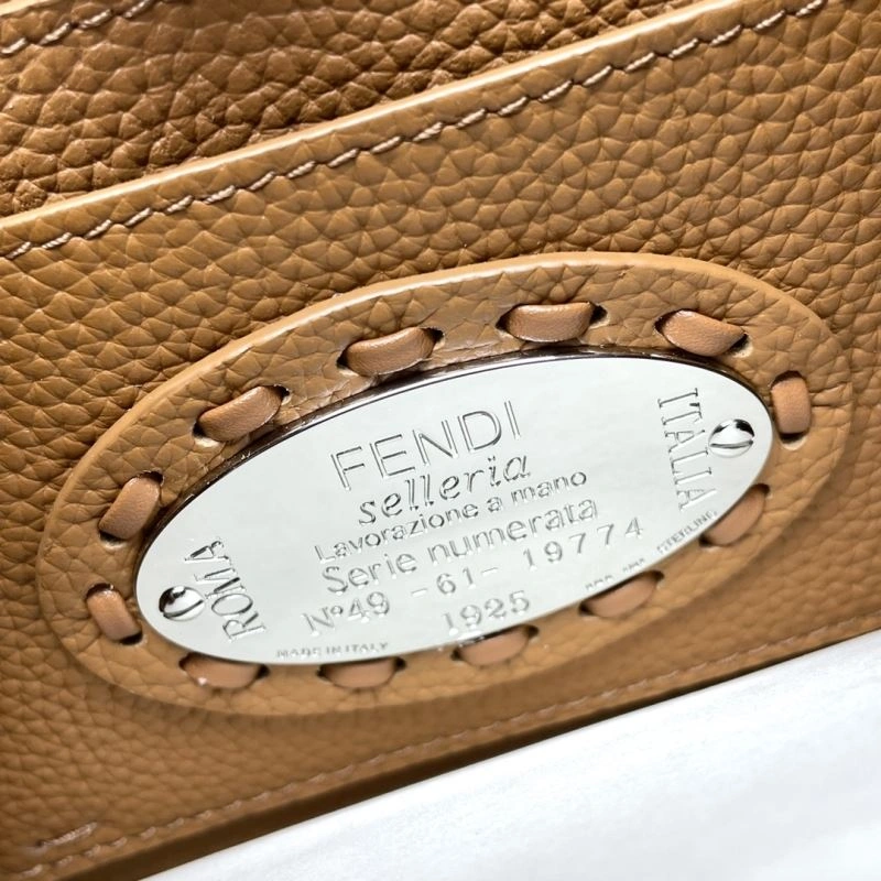 Top match Fendi Peekaboo Bags
