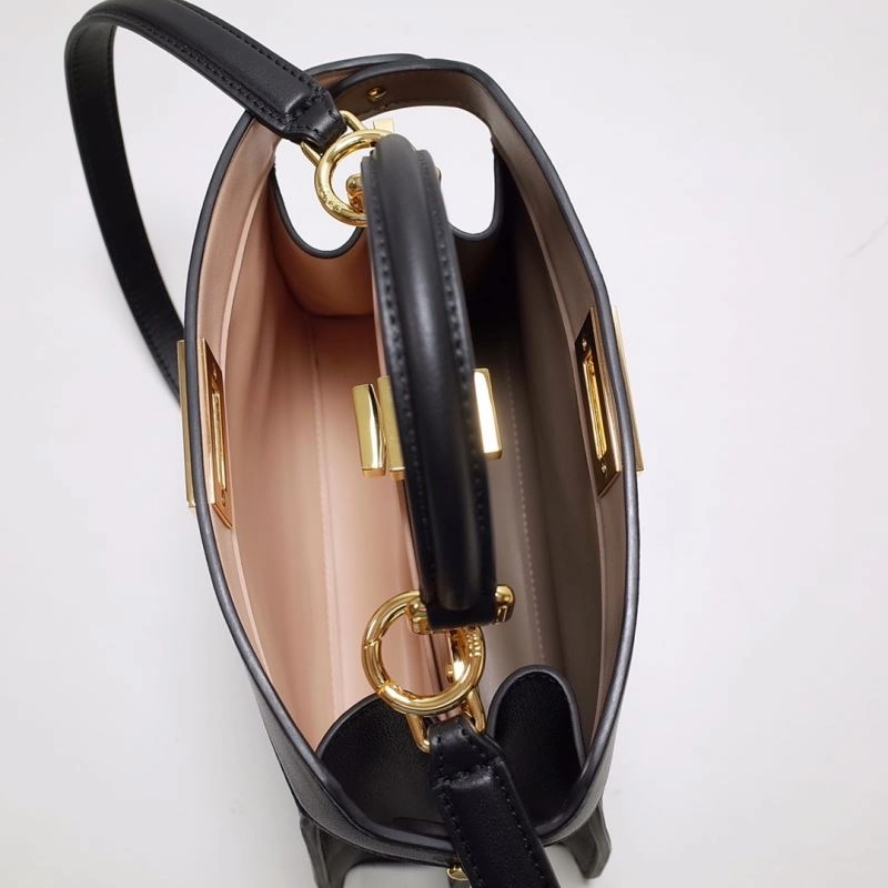 Top mirror Fendi Peekaboo Bags