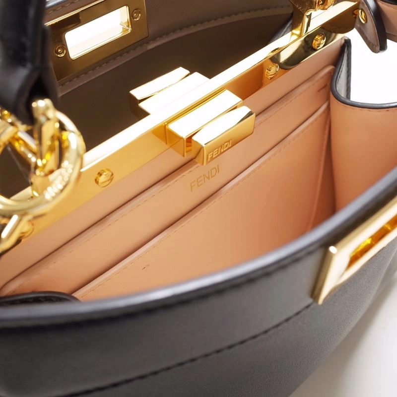 Top mirror Fendi Peekaboo Bags