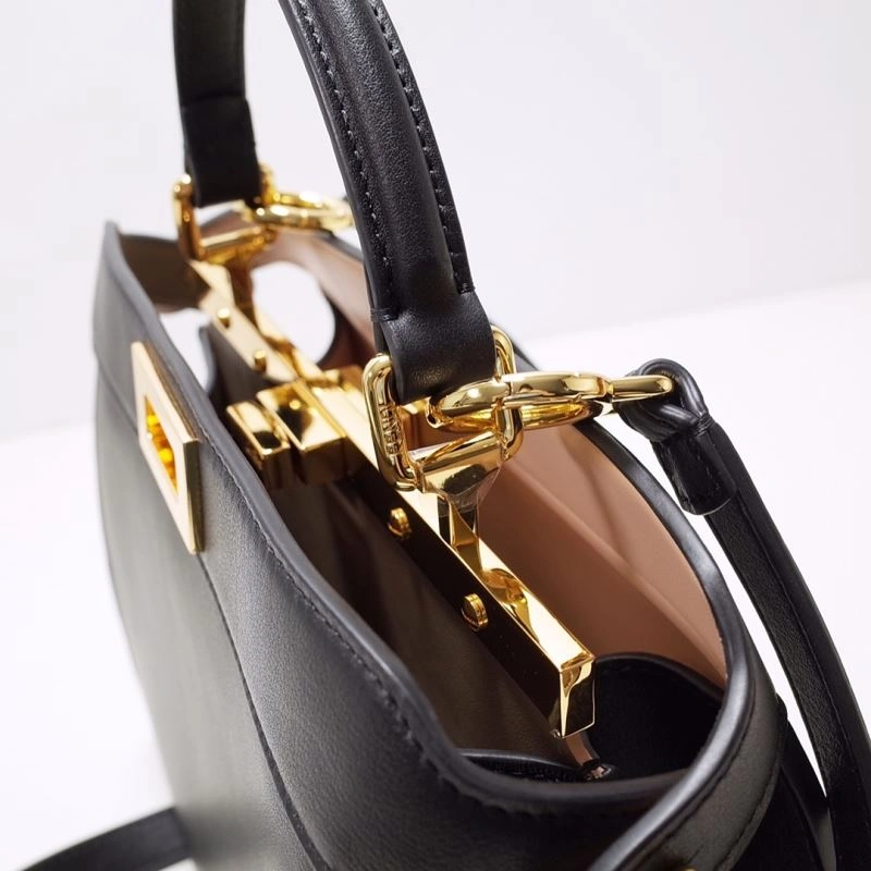 Top mirror Fendi Peekaboo Bags