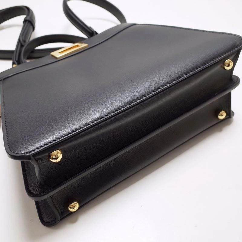 Top mirror Fendi Peekaboo Bags