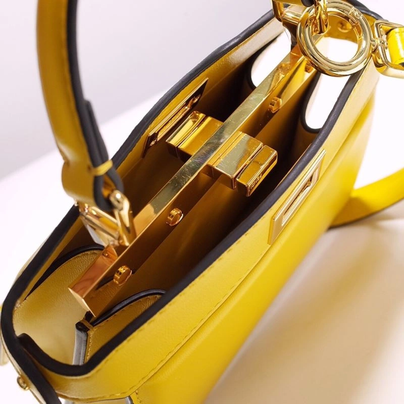 Top match Fendi Peekaboo Bags