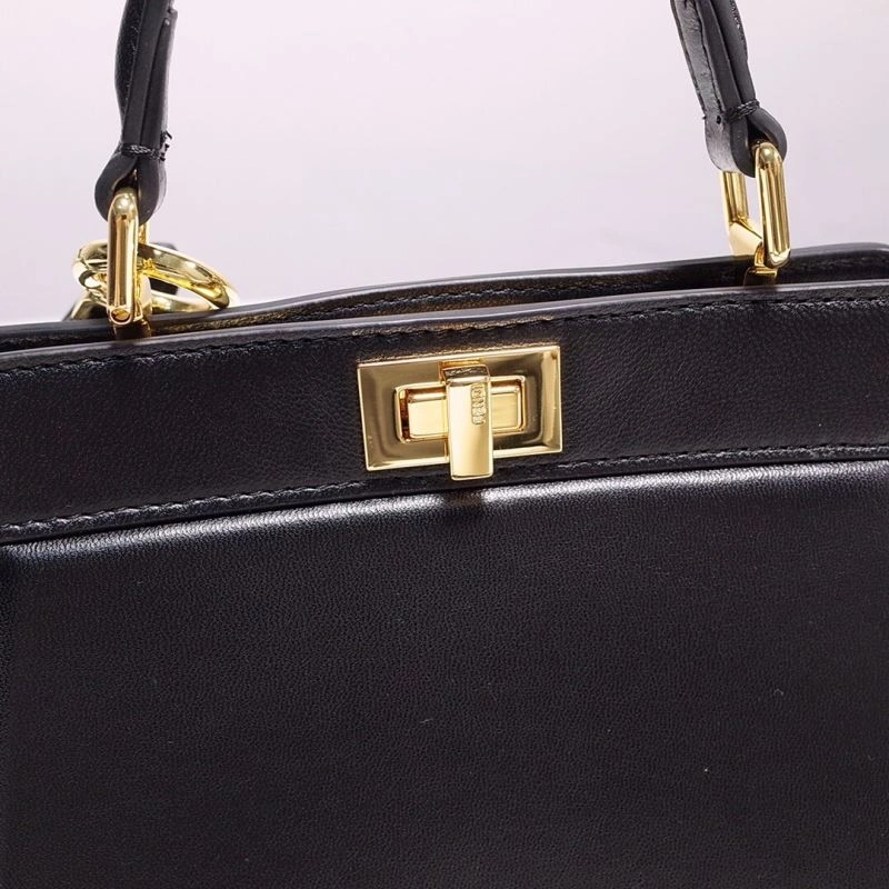 Top mirror Fendi Peekaboo Bags