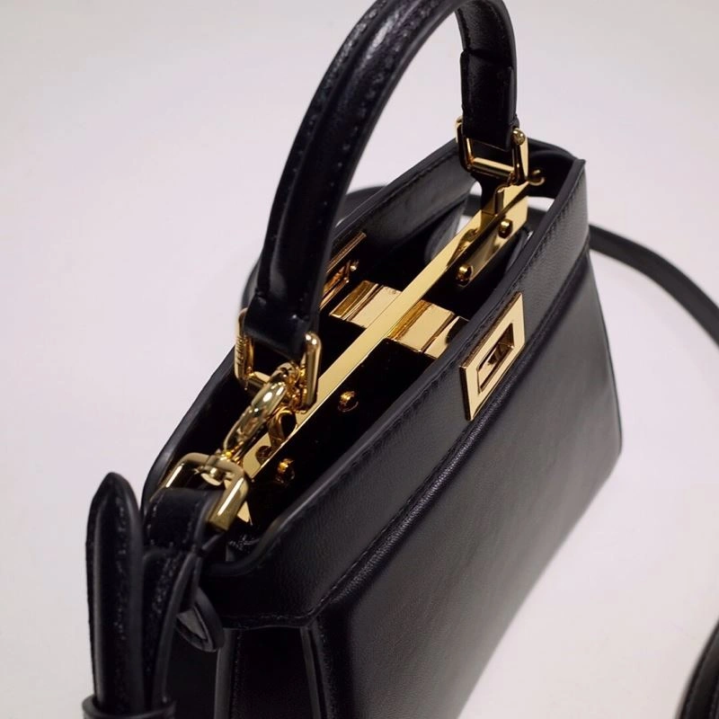 Top mirror Fendi Peekaboo Bags