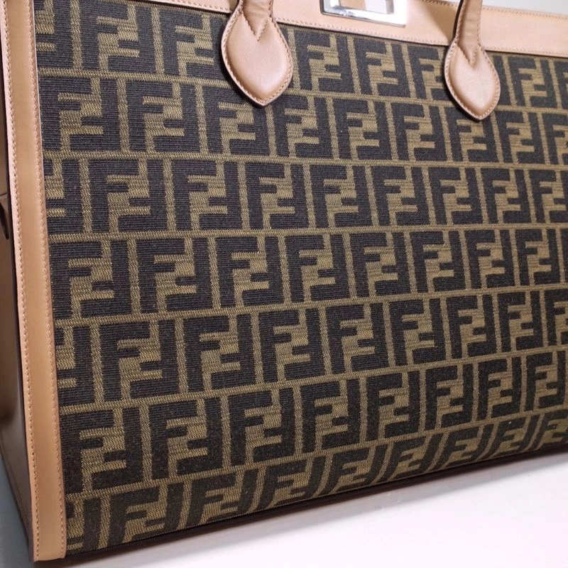Inexpensive Fendi Peekaboo Bags
