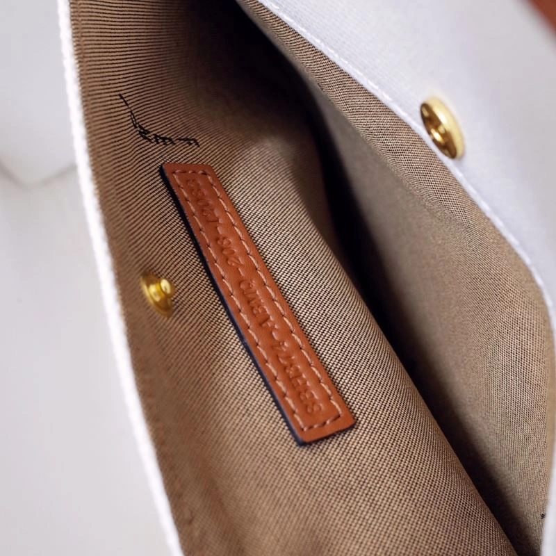 Low-cost Fendi Peekaboo Bags